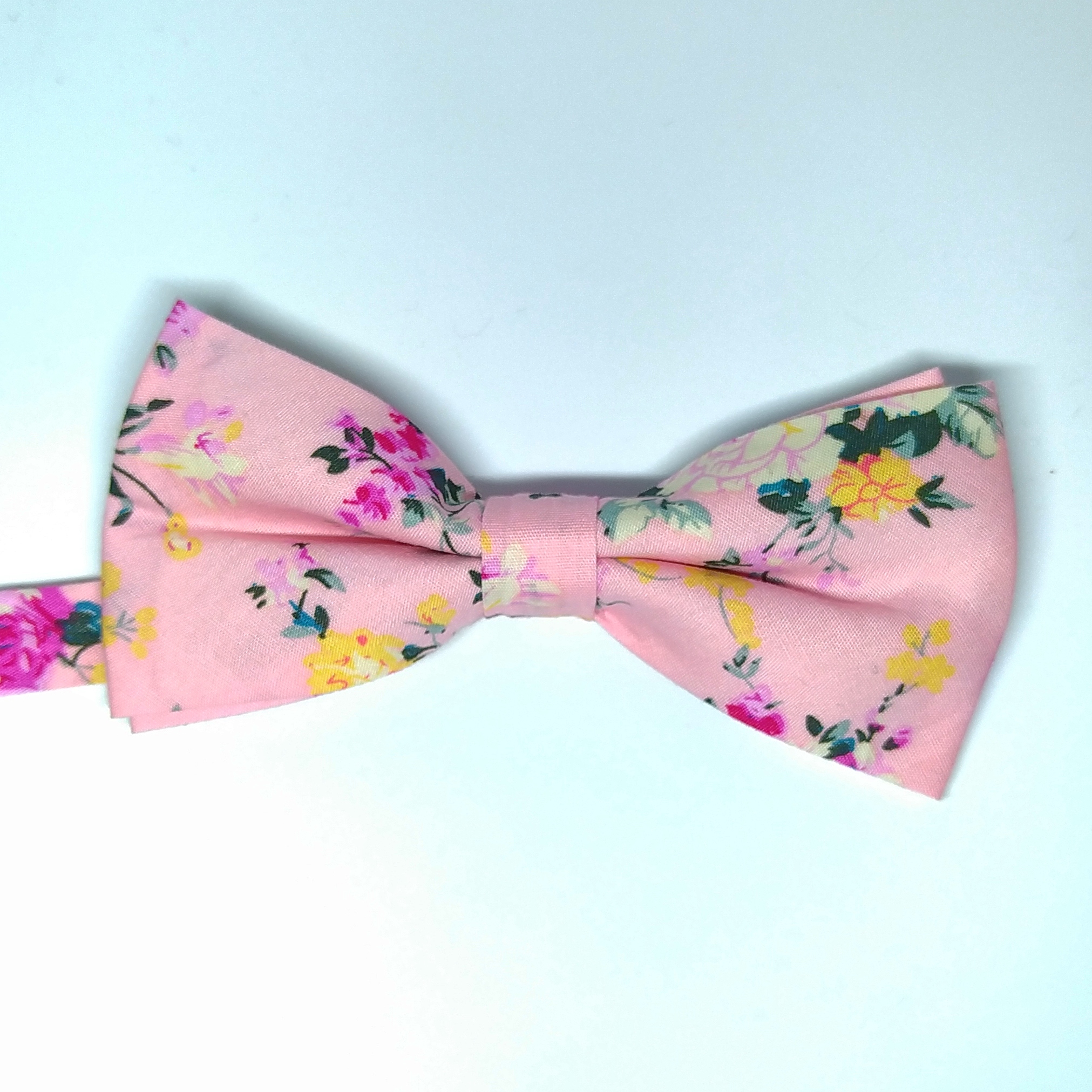 Pink Rose Hedge Bow Tie Set | Knotted Ties