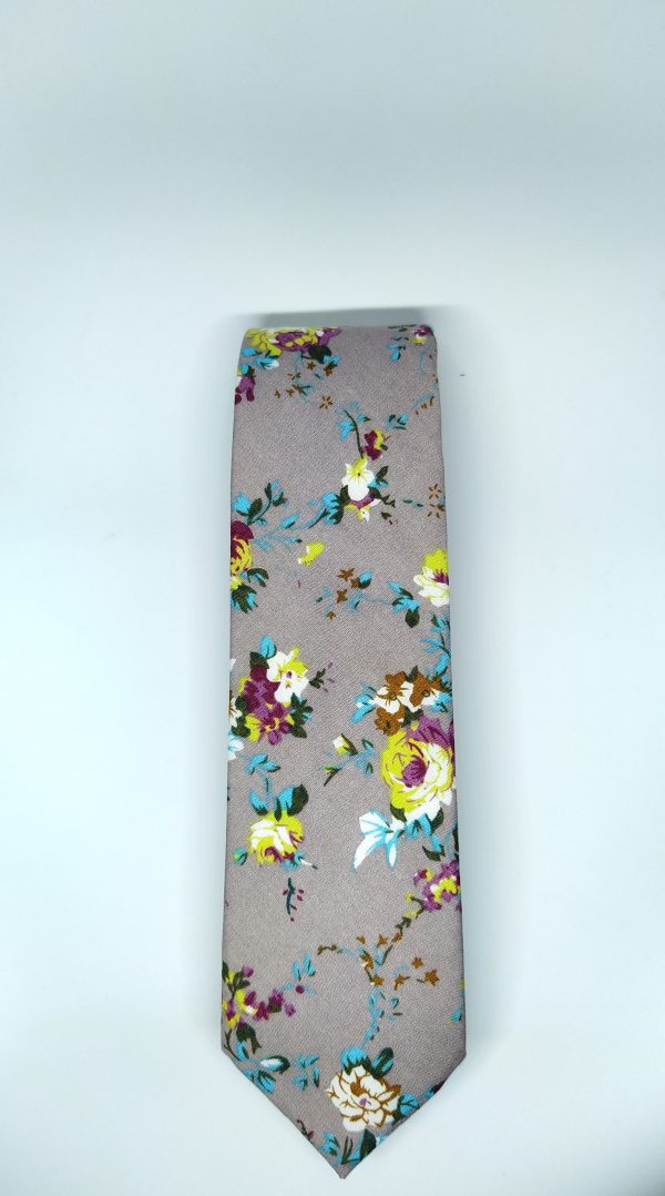 Light Grey Tie Set | Knotted Ties